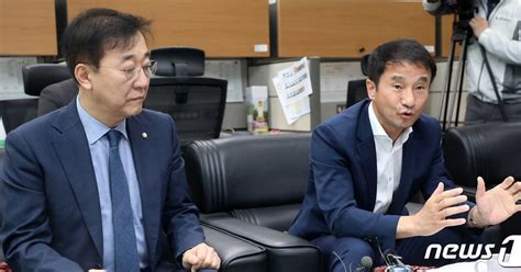 지역 현안 주요 활동 및 국비 예산확보 관련 간담회 연 민주당 한병도·김윤덕 의원