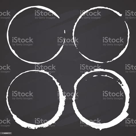 라운드 프레임 그런 지 질감 손으로 그린 요소 설정 칠판 배경에 벡터 일러스트 레이 션 0명에 대한 스톡 벡터 아트 및 기타 이미지 0명 개체 그룹 거친 Istock