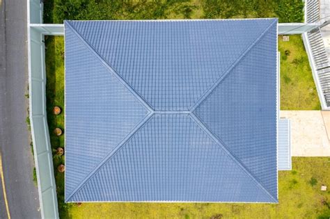Premium Photo Aerial View Of Construction Site Roofing The House