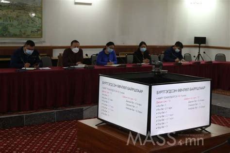 Шарын гол суманд очоод гацсан Дарханы болон өөр аймаг сумын иргэдийг нэг удаа татах ажлыг зохион