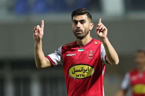 سینا اسدبیگی انتخاب یحیی گل محمدی برای بازی با پیکان؟ طرفداری