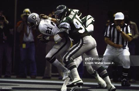Philadelphia Eagles John Bunting In Action Defense Vs Oakland News