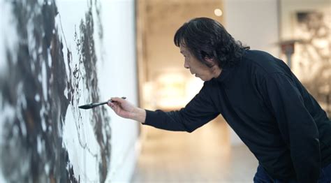海派艺术家汪家芳用画笔描绘时代容颜