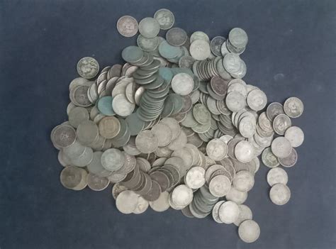 Philippines 10 Sentimo Hobbies And Toys Memorabilia And Collectibles