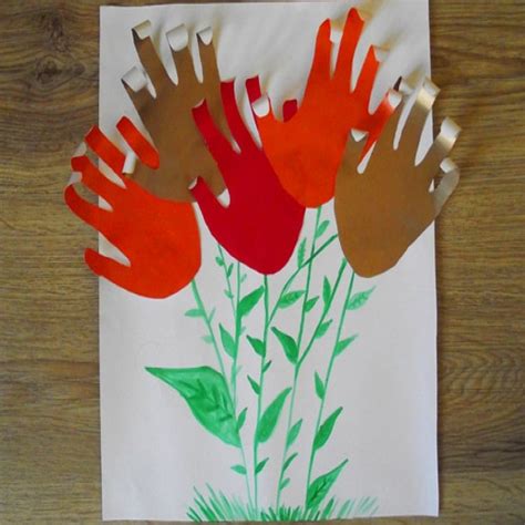 Апликация цветя от ръчички Резултат