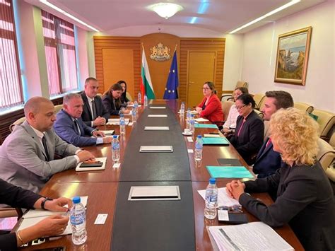 МЗХ обсъди с делегати от САЩ прилагането на европейския регламент за внос и износ от ЕС