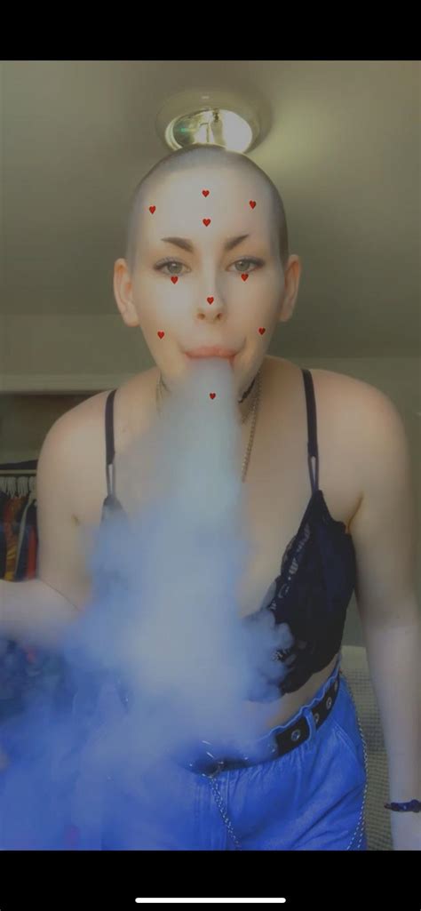 Bong Joints Or Dabs 😋💨🖤 Scrolller