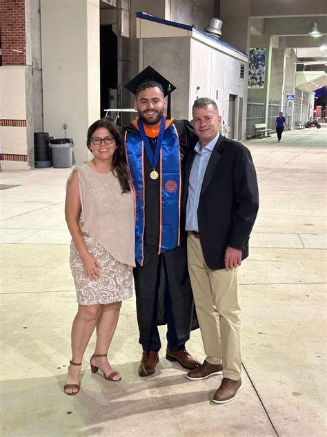 Daniel Espantoso Master Of Science In Aerospace Engineering To Mom