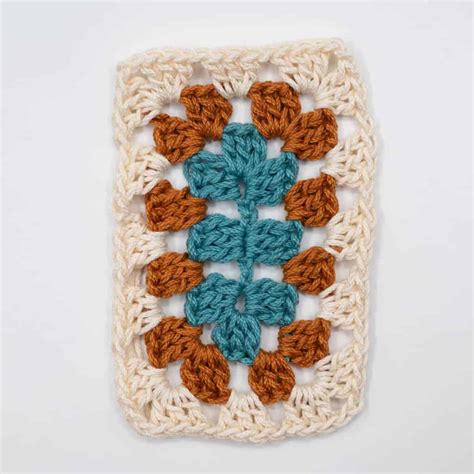 How To Crochet A Rectangle Granny Square Easy For Blankets