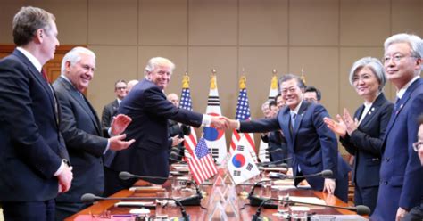 文대통령 북핵 안심 기대 트럼프 무기 구매 감사