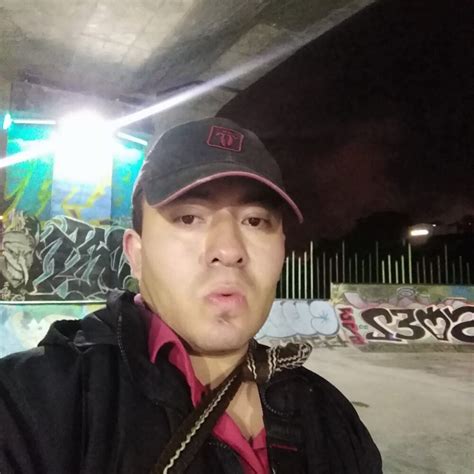 Sobek 8844主播：免费直播性爱表演和聊天 Stripchat