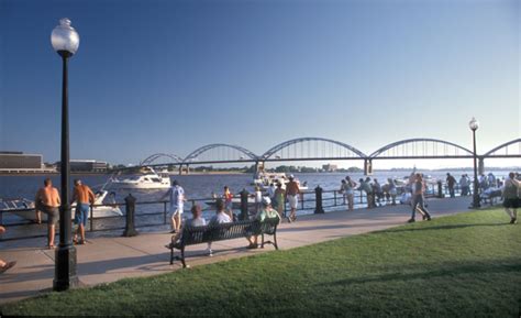 Photos Stunning Riverfront Towns Budget Travel