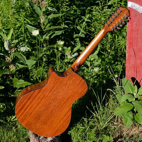 2016 Taylor 552ce 000 Size 12 String Guitar