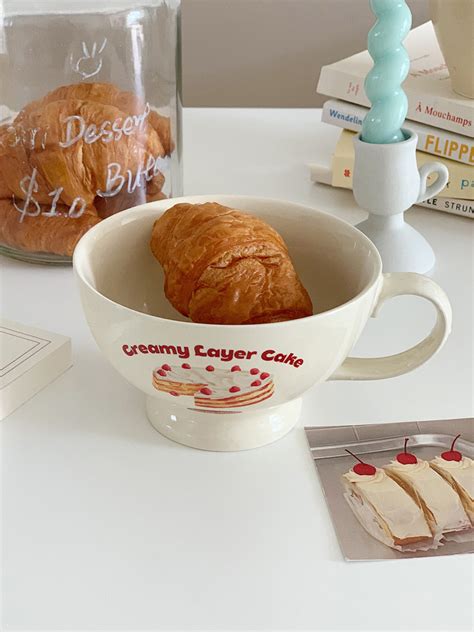 히마일 히마일 홈카페 크리스마스 분위기 딸기 케이크 요거트볼 머그 라떼컵 방꾸미기 집꾸미기 인테리어 소품 집들이 위시버킷