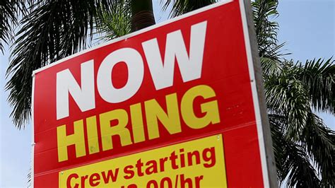 Молбите за помощи при безработица в САЩ намаляват за шеста поредна седмица и остават на