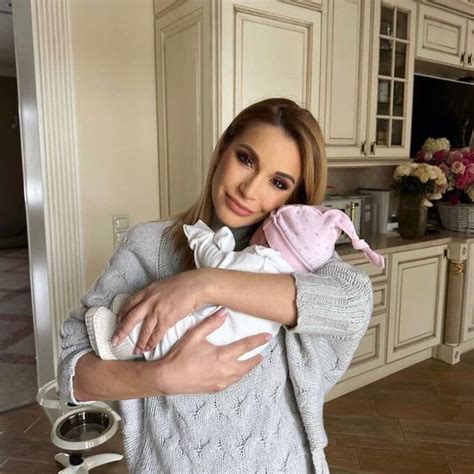 Ольга Орлова жестко ответила хейтерам критикующим ее дочь Вокруг ТВ