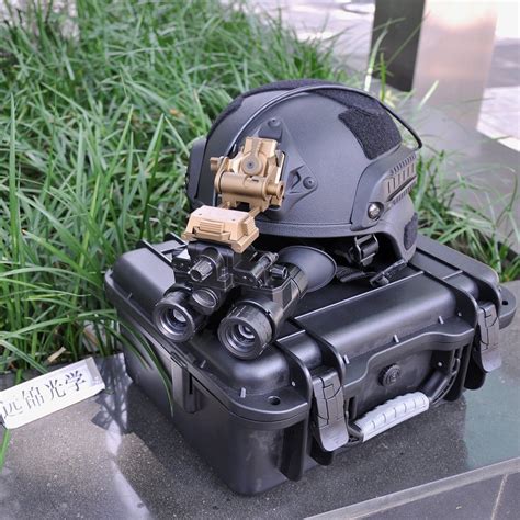 Binocular Night Vision Device Pvs 31 Fov 40 Helmet Mounted Night Vision Goggles China Low