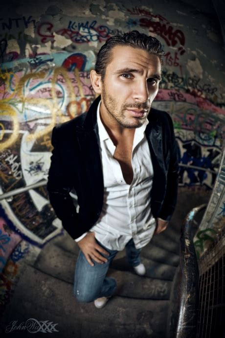 Manuel Ferrara Uludağ Sözlük