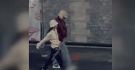 ‘파리의 연인된 톱 아이돌 손 잡고 걷더라” 잇단 목격담