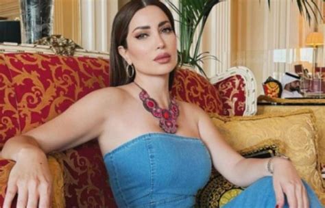 بالكاجوال الشتوينسرين طافش تلفت أنظار متابعيها بأنوثتها