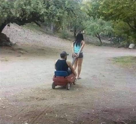 Funny Couple Poses Funny Couple Pictures Funny Poses Funny Reaction