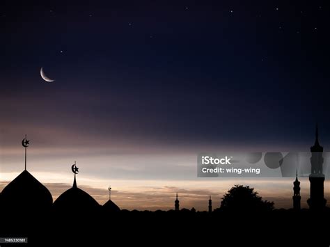 모스크 돔 무바라크 무하람 초승달 별과 밤 트윌라이트 배경 이슬람 라마단 이드 알 피트르 이드 알 아다 이슬람 무슬림 카림 종교 아랍어 이슬람 새해 거룩한 신에게 인사