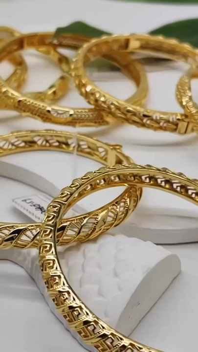 Grace Wholesaler Customized Fashion Copper Indian Gold Womens Bracelet