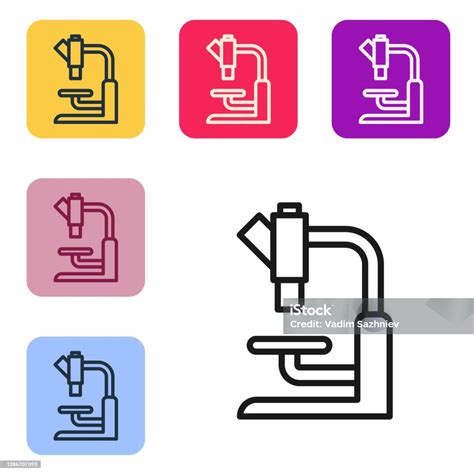 흰색 배경에 격리 된 검은 줄 현미경 아이콘 화학 제약 기기 미생물학 확대 도구 색상 정사각형 단추로 아이콘을 설정합니다 벡터 개념에 대한 스톡 벡터 아트 및 기타 이미지