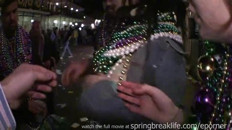 Mardi Gras Girls Flashing Porn Videos