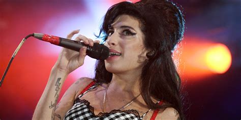 ビーハイブヘアを生んだエイミーワインハウスのドキュメンタリー映画AMY Dews デュース