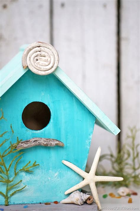Cute Yard Crafts Birdhouse Plans With Adorable Designs