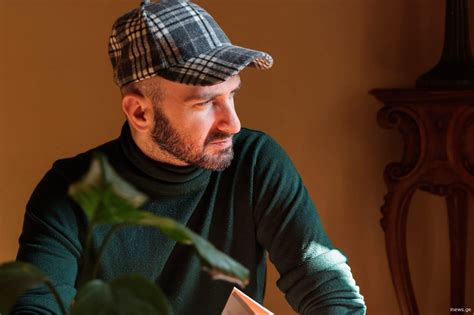 3 წლის განმავლობაში თავისი ბორბლებიანი სახლით ქვეყნები მოიარა ახლა კი ჩვენი წევრია რას