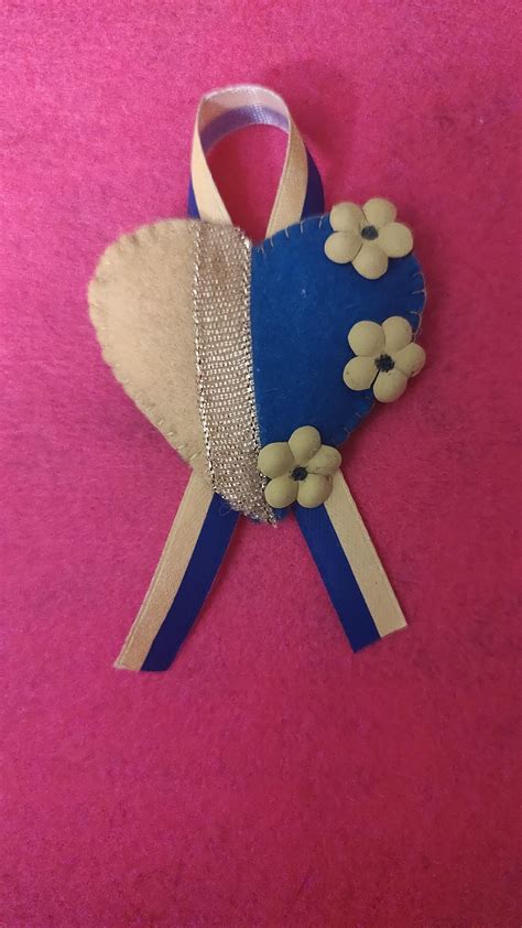 Патріотичний сувенір брошка з фетру Відеоурок Позашкільна освіта