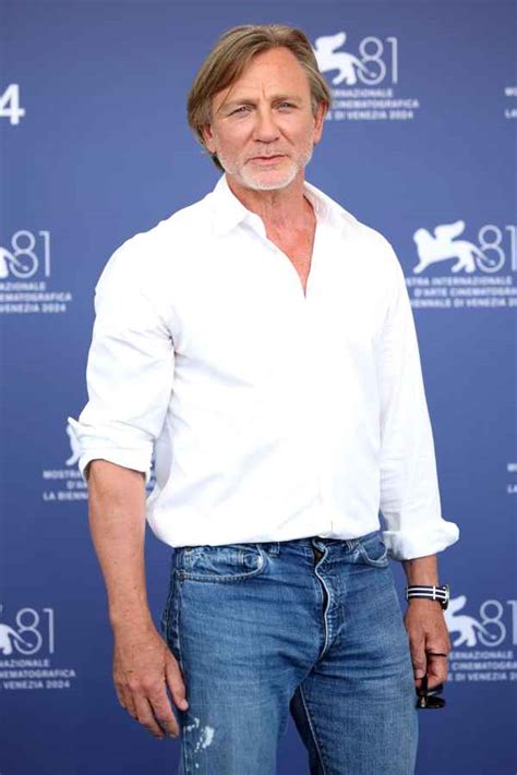Daniel Craig Shows Off His Long Hair At 2024 Venice Film Festival Us Weekly