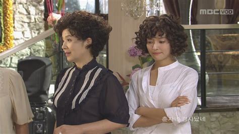 [12회] 시댁에 들어간 분홍은 잔뜩 긴장한 채 어른들에게 인사를 한다 춘자네 경사났네 만나면 좋은 친구 Mbc