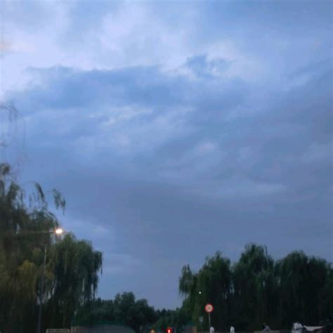 女性尖锐湿疣，尝试药物打针输液痛苦又复发，更换什么方法