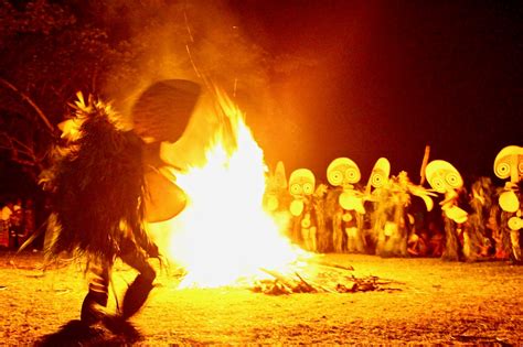 A Guide To Pngs Sacred Baining Fire Dance Rabaul Vikingess Voyages