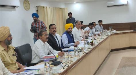 ‘will Come To Water Sharing Later Haryana Cm Khattar Hosts Punjab