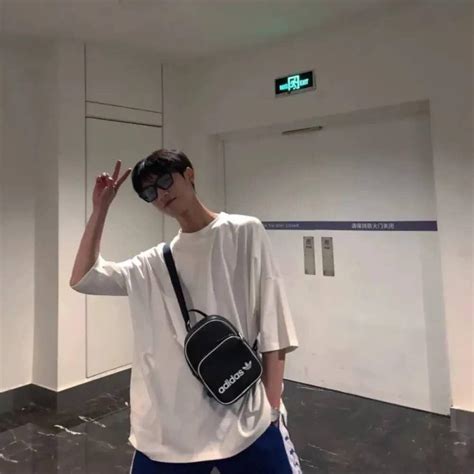 Element中table 问题（具体高度设置和fixed导致的错行问题或者合计行显示不全） 知乎