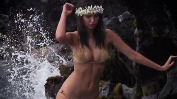 Gorgeous Beach Model Porndroids Com