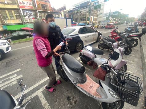 婦人採買年貨忘記車停哪 平鎮暖警陪找助尋回