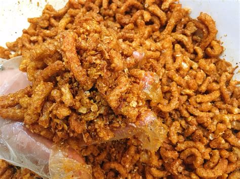 น้ำพริกแคบหมู ‼️‼️ ขายดีตลอดกาล ทางโรงงานผลิตเองทุกขั้นตอน ตั้งแต่ทอดแคบหมู จนถึงปรุงรส รับรอง