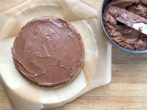 Frost A Layer Cake Like A Pro