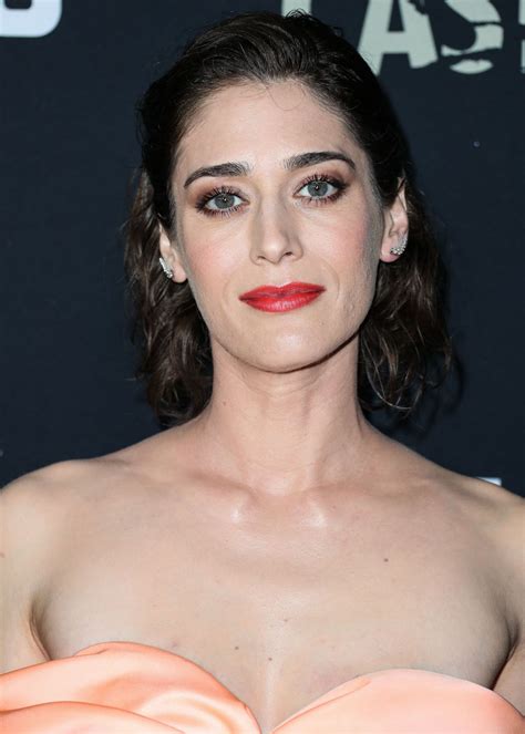 Lizzy Caplan Castle Rock Season 2 Premiere In La • Celebmafia