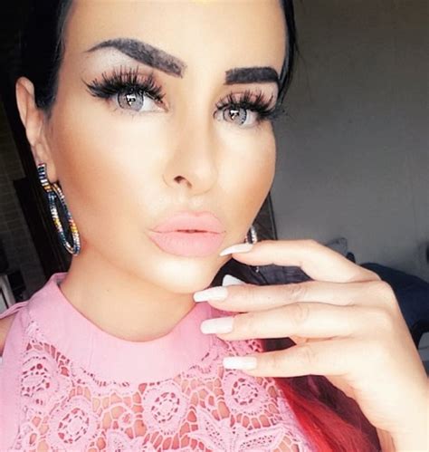 حلو الفن الفنانة ألين عبود المضايقات لا تؤثر على مسيرتي الفنيّة