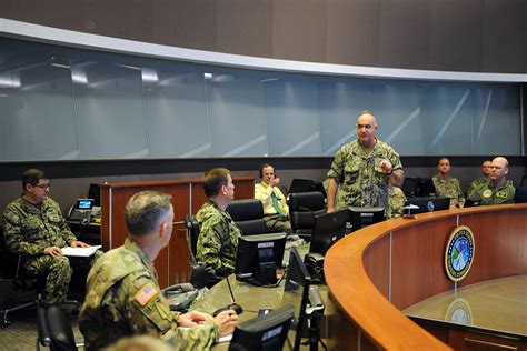 Global Lightning 20 Usstratcom Supports Fellow Combatant Commands Through Battle Staff Focused