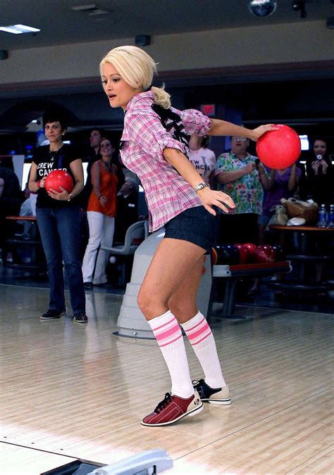 Holly Madison Exposing Her Fucking Sexy Body And Hot Ass In Bowling
