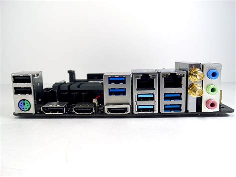 Asrock H M Itx Ac Review Board Layout Techpowerup