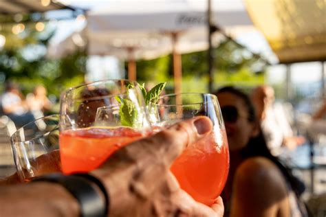 Gallery 3 — Hillz Restaurant