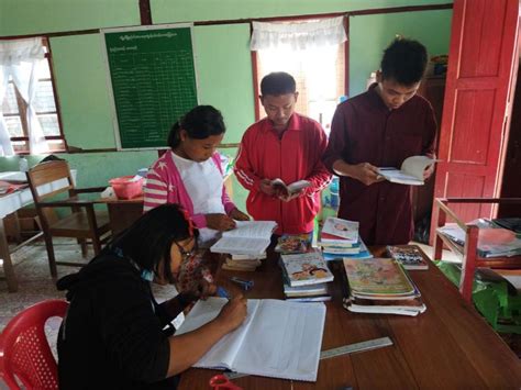 ကျိန္တလီမြို့တွင် စာဖတ်ရှိန်မြှင့်တင်ရေး Mobile Library စနစ်ဖြင့် စာအုပ်စာစောင်များငှားရမ်းပေးခ